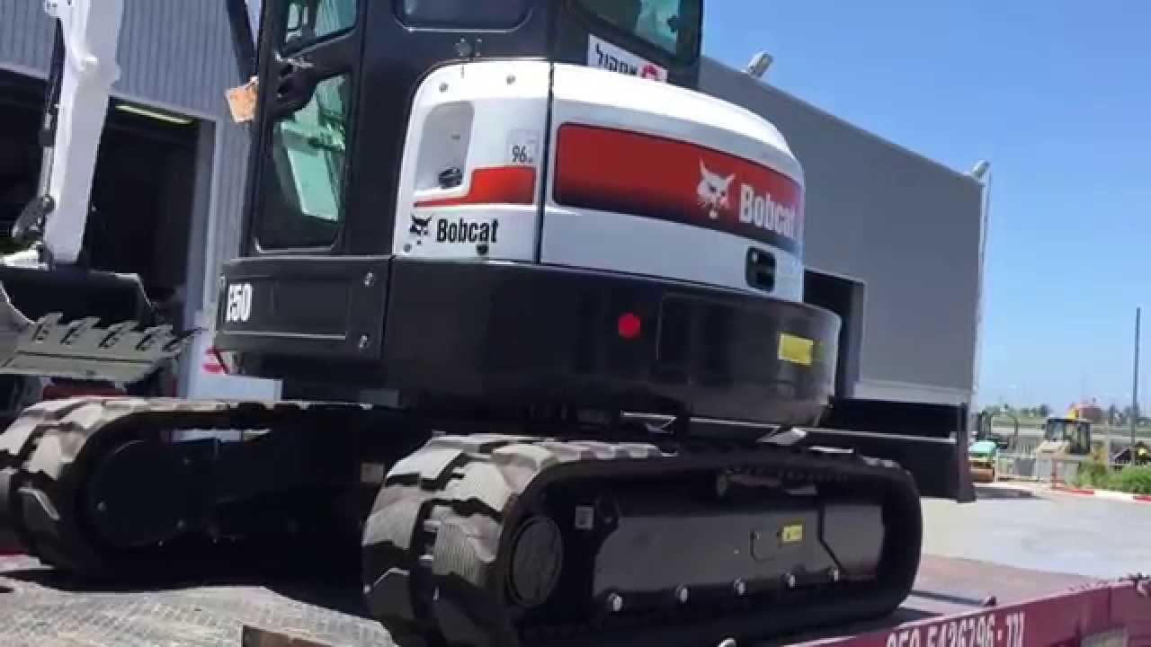 Bobcat E50 - YouTube