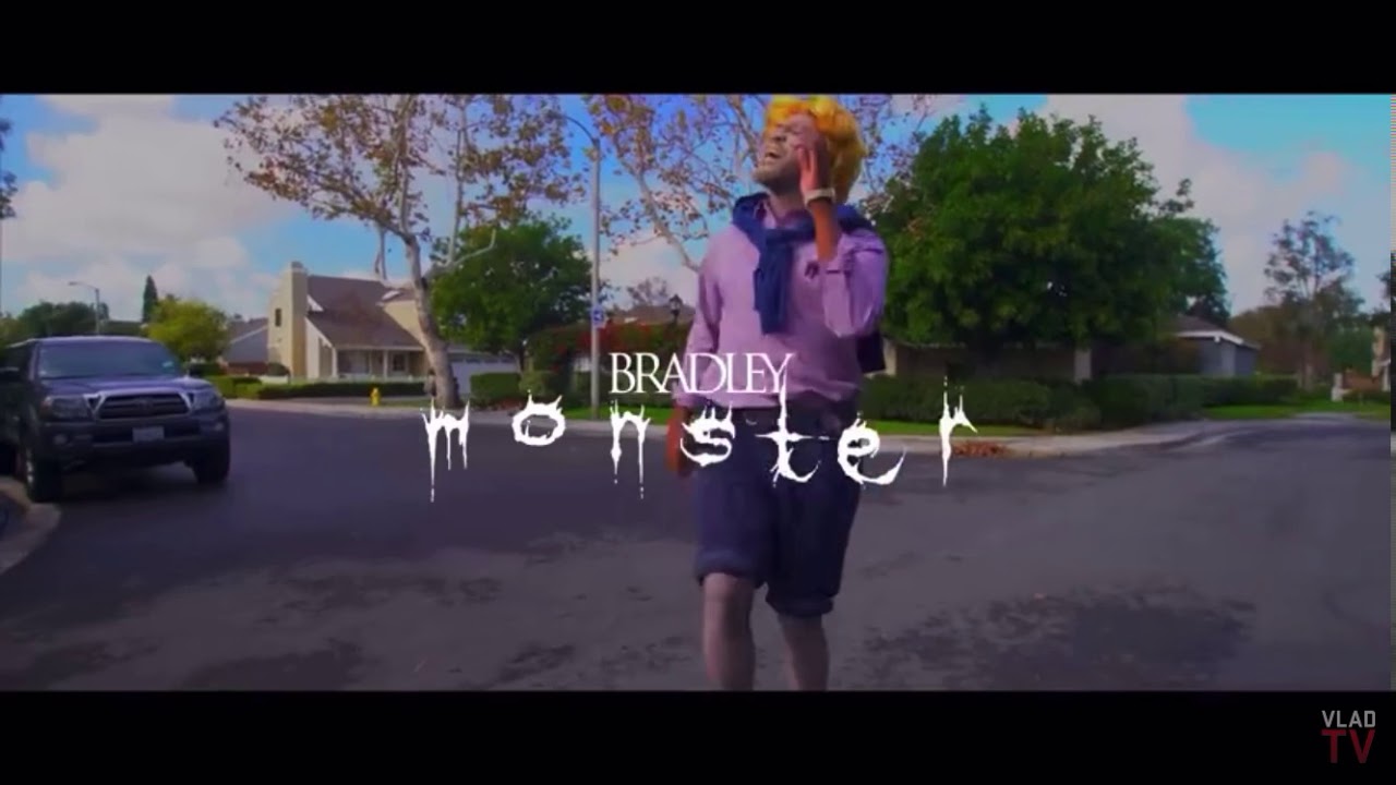 Daylyt - Monster (Official MusicVisual) - YouTube