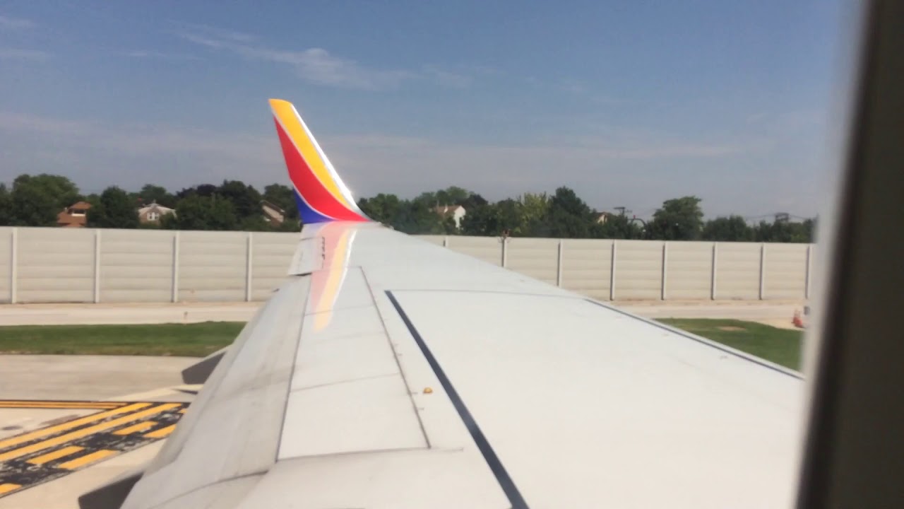 Hot Weather Takeoff Chicago Midway 31C | Southwest 737-700 - YouTube