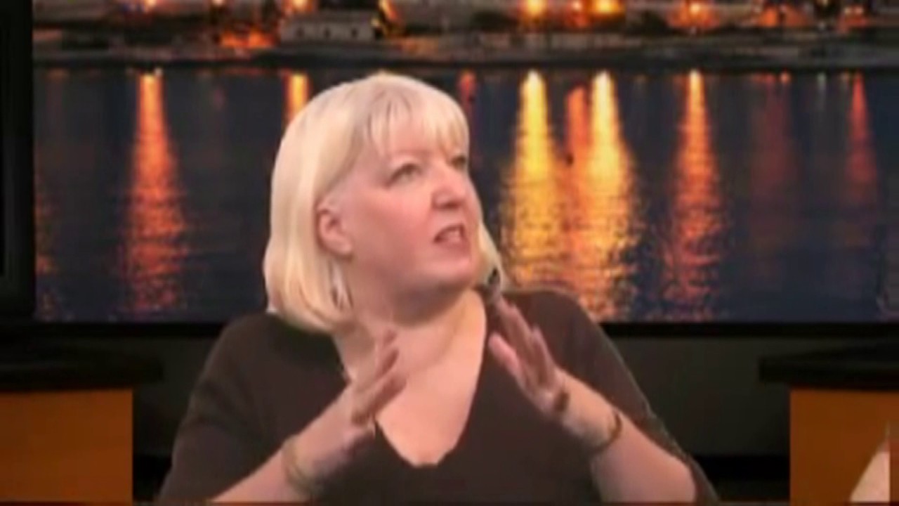 Alan Gear Interviews Suzanne Loftus - YouTube