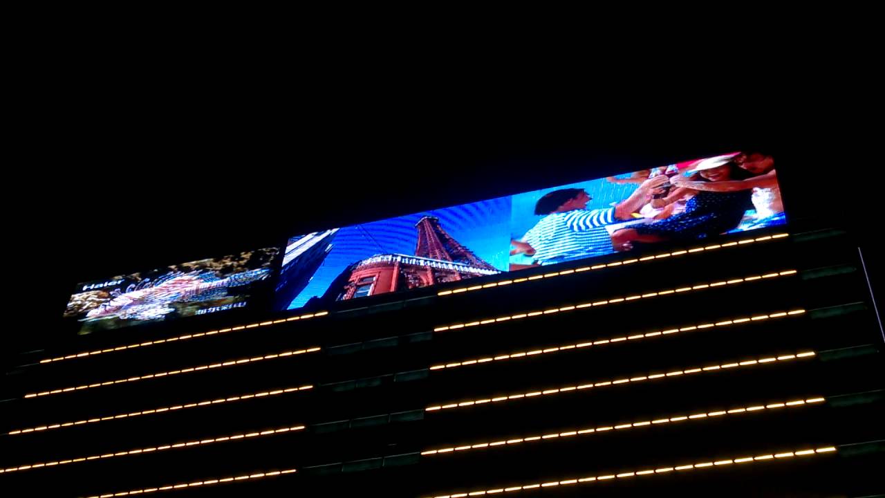 75% Transparency LED Large Display screen with 1600 square meters Media ...