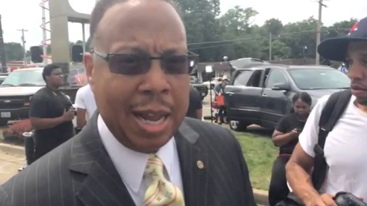 Michael Brown: Family attorney speaks - YouTube