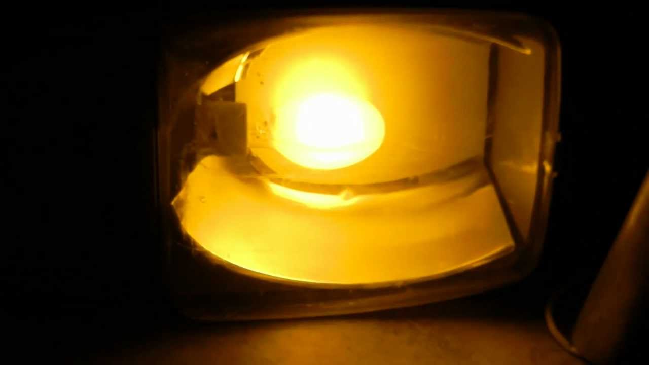 Philips SGS 201 SON 70 watt (high pressure sodium lamp) - YouTube
