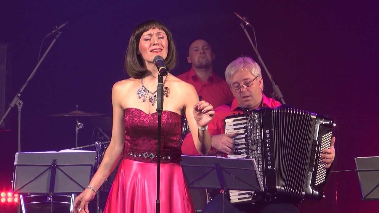 Moon Rhapsody (O. Strok/N. Labkovsky), Irina Chenina and "Musette ...