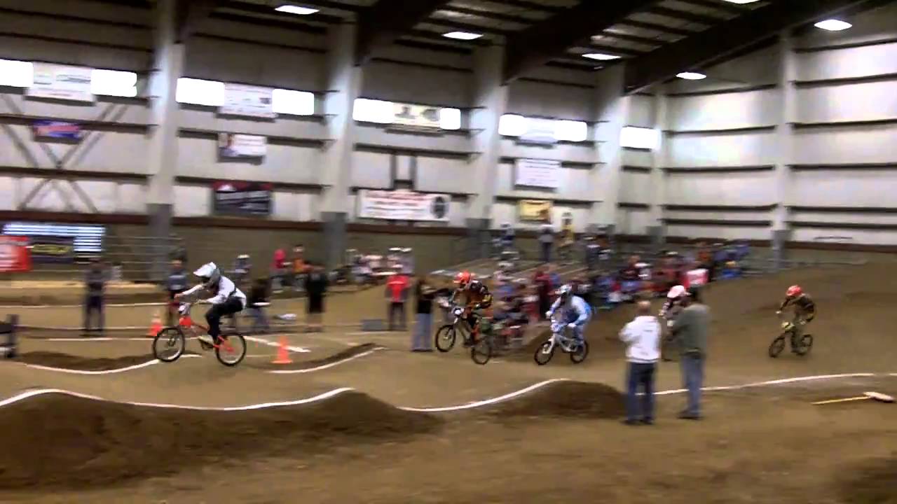 Pro-Am Main 10-24-10 Rad Canyon BMX Farmington Indoor - YouTube
