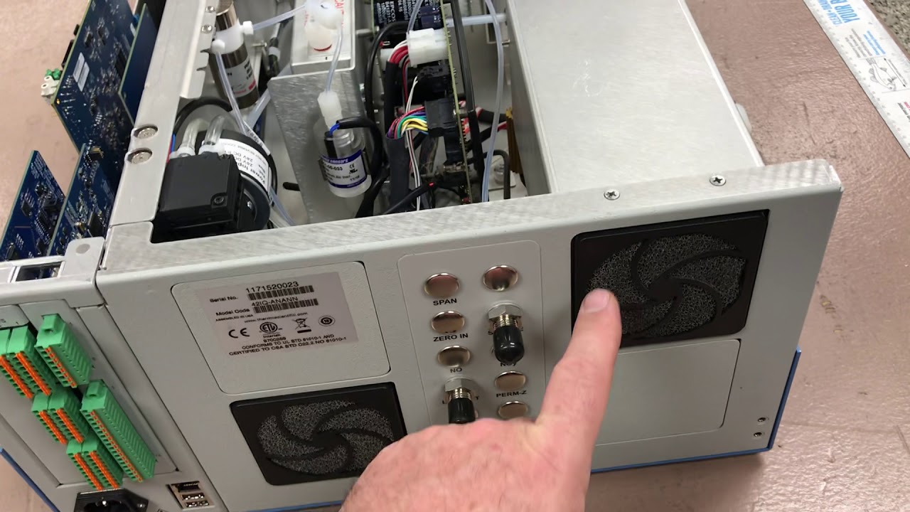 Thermo Scientific Model 42iQ NOx Analyzer - YouTube