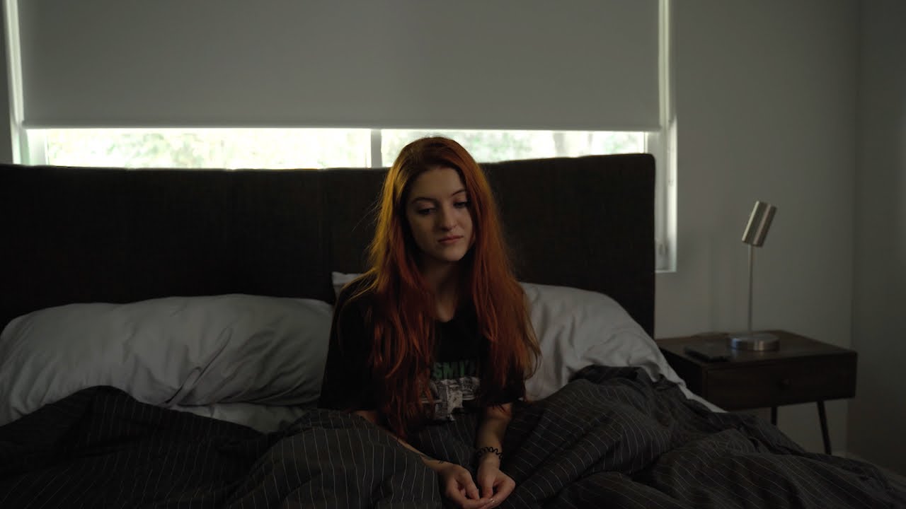 Marlhy - I Know You Still Feel Something (Official Music Video) - YouTube