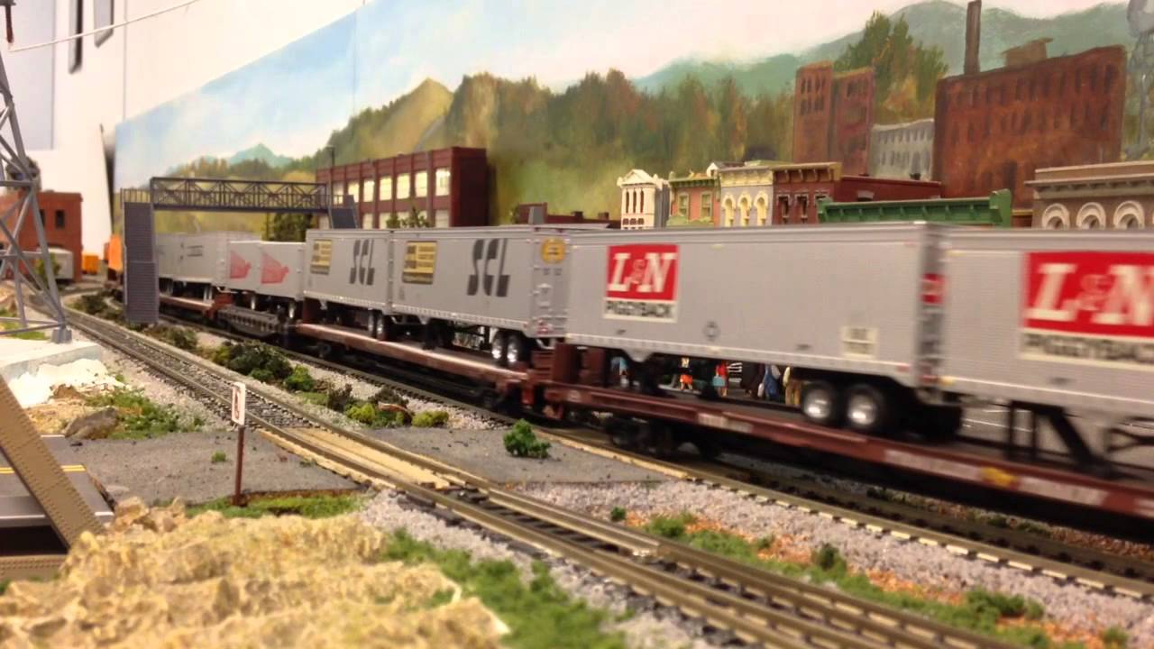 Seaboard Coast Line Piggyback Train Vid3 - YouTube