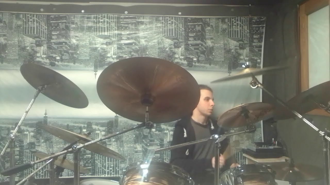 Musica tratta da "Videolezioni di Walter Calloni" - YouTube