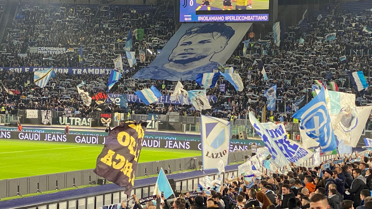 Lazio Fans Anthem Before Game Vs Juventus - YouTube