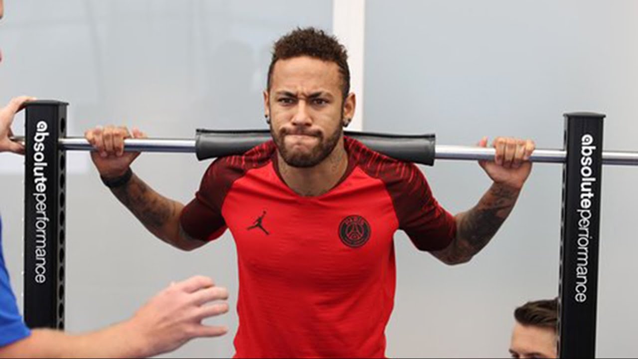 Neymar Treinamento na Academia ll Físico Intenso HD - YouTube