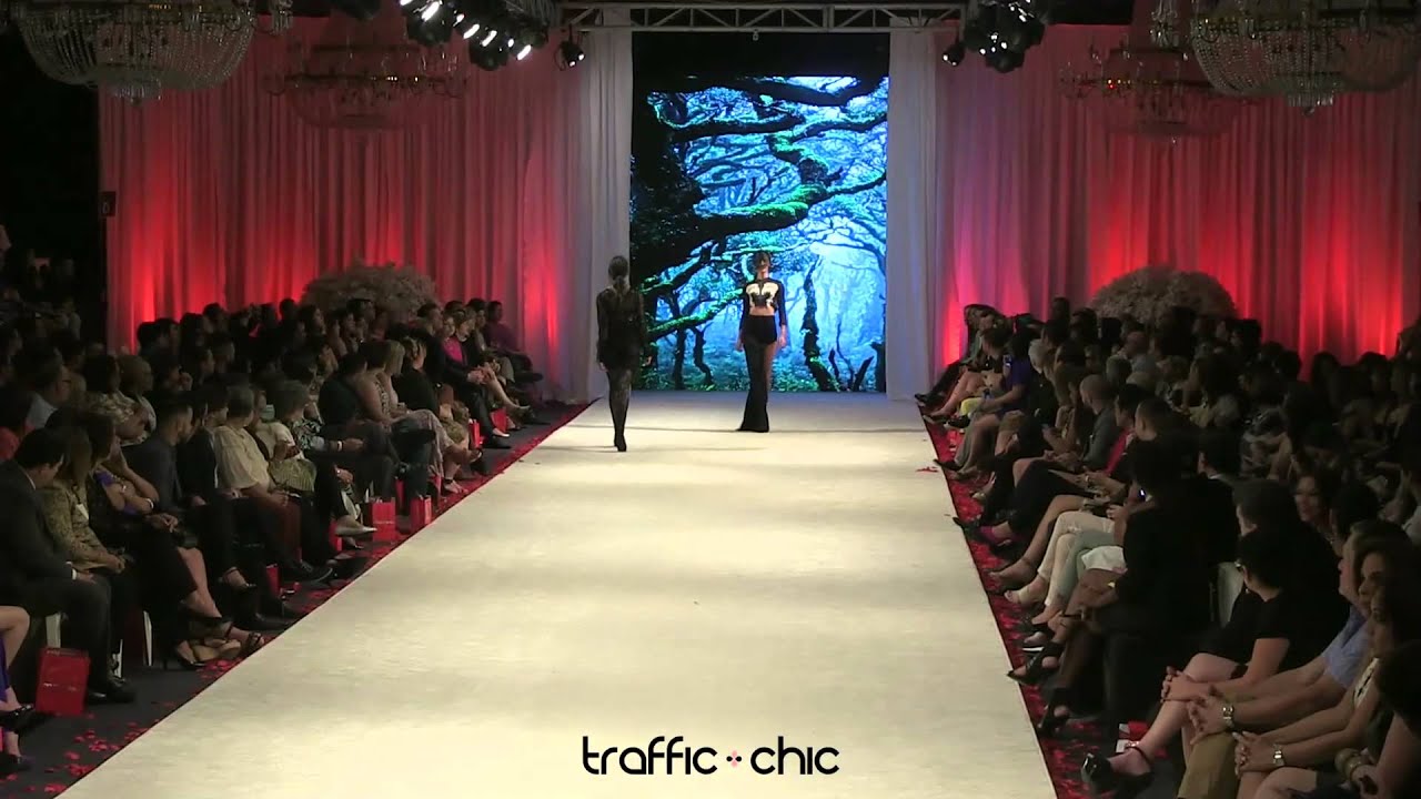 Desfile de Moisés Quesada "Epic" otoño/invierno 2015 | SAN JUAN MODA ...