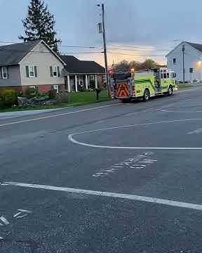 West Earl Fire Company Engine 29-1 responding to assist MTFR with a crash on 222 - YouTube