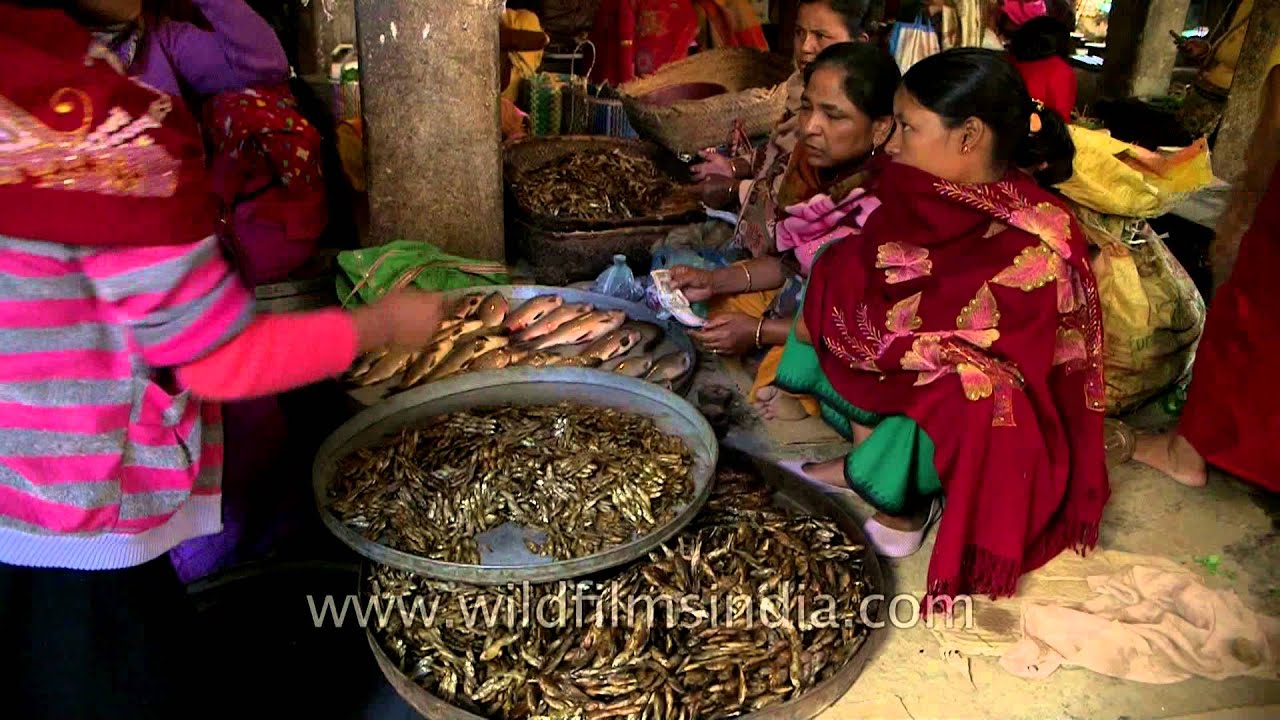 Smoked fish in Moirang Market, Manipur - YouTube