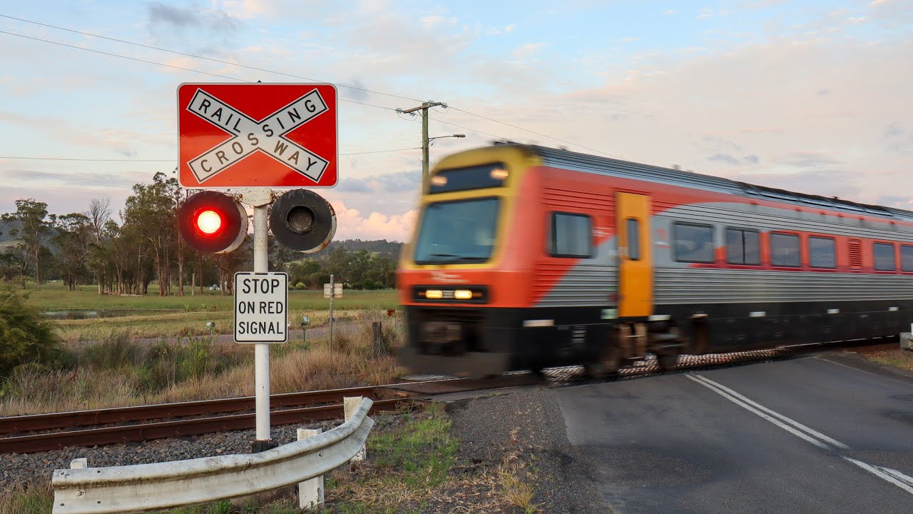 Dungog Road, Wollarobba, NSW | ARTC Railway Crossing - YouTube