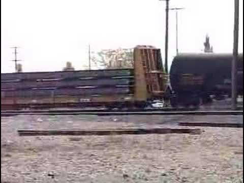 BNSF 2530 local freight west - YouTube