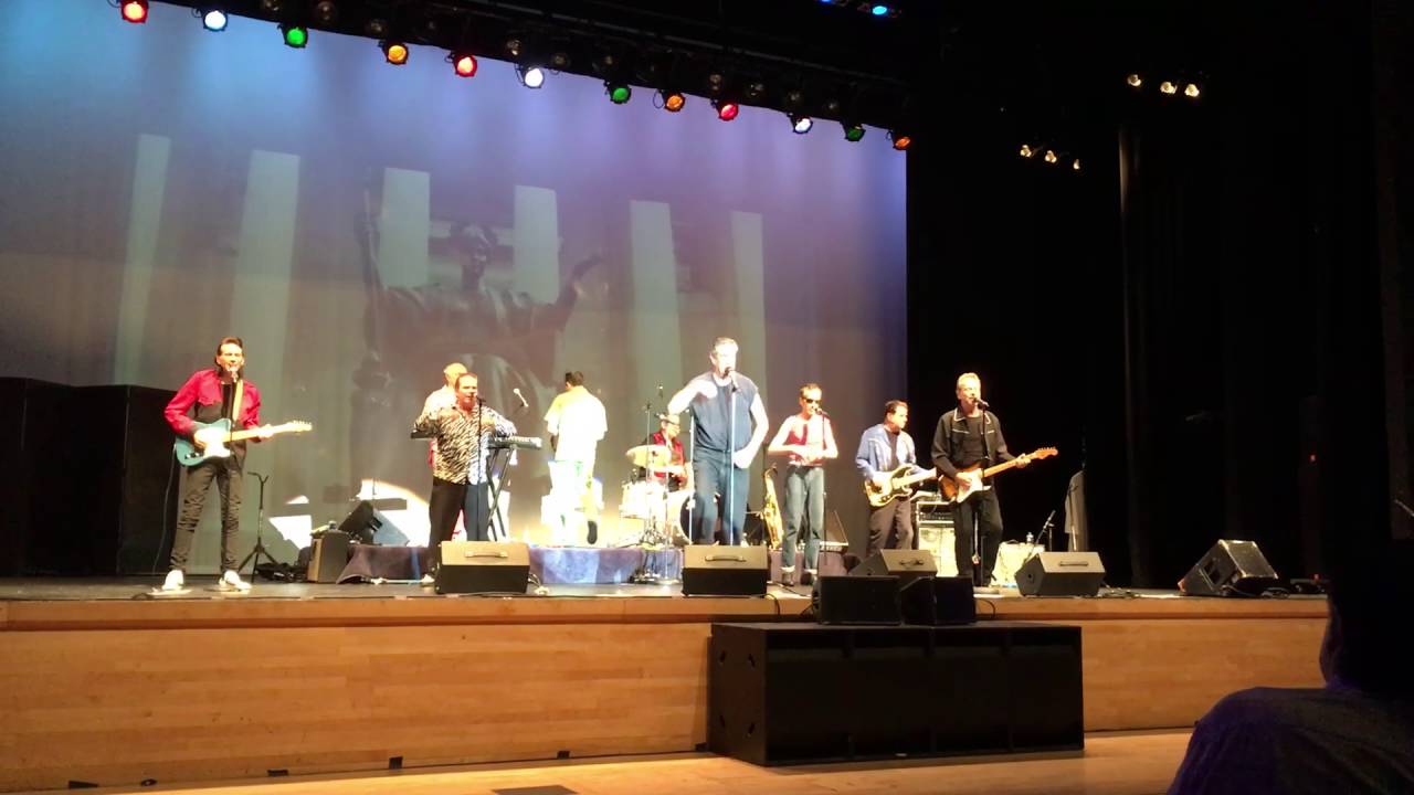 Blue Moon - Sha Na Na featuring Henry Gross and Jon "Bowzer" Bauman ...