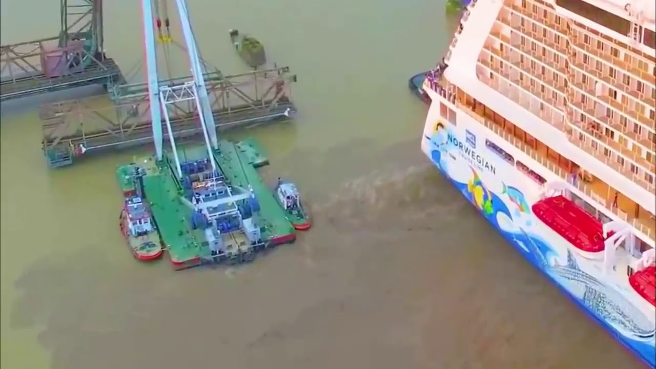 Fights on Cruise Ships at High Sea | Ship Fails and Crashes Compilation ...