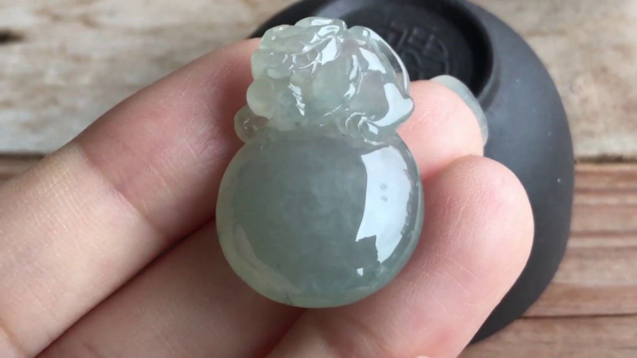 Icy A-Grade Type A Natural Jadeite Jade Pixiu Pendant No.170373 - YouTube