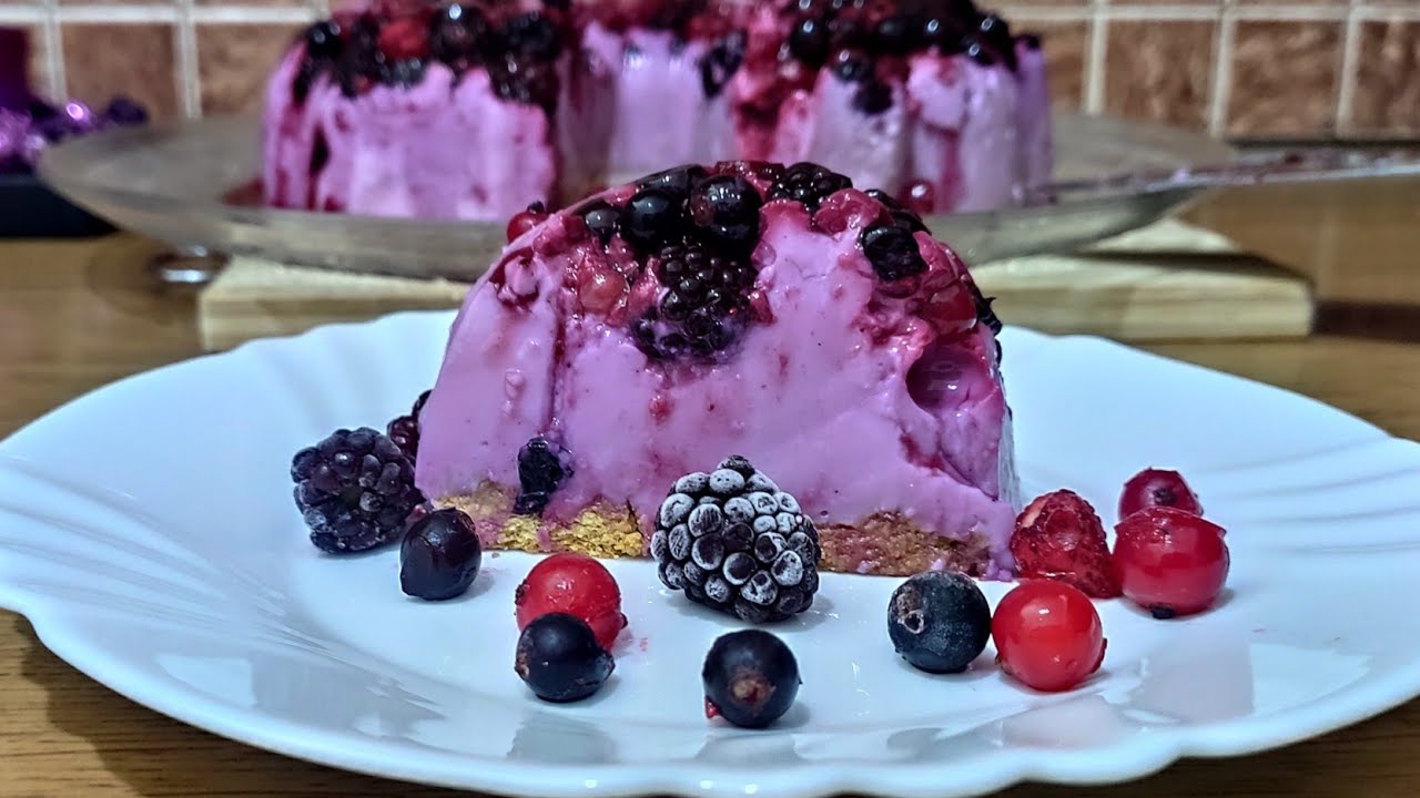 Forest Fruit Dessert Recipe || Desert Me Fruta Pylli 😍 - YouTube