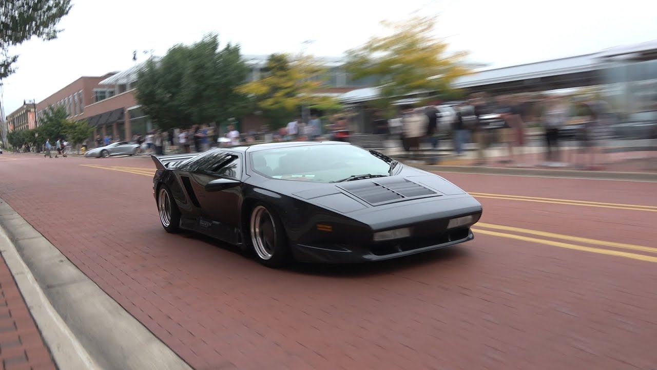 Vector W8 and Zoragy leaving Cars and Coffee - YouTube