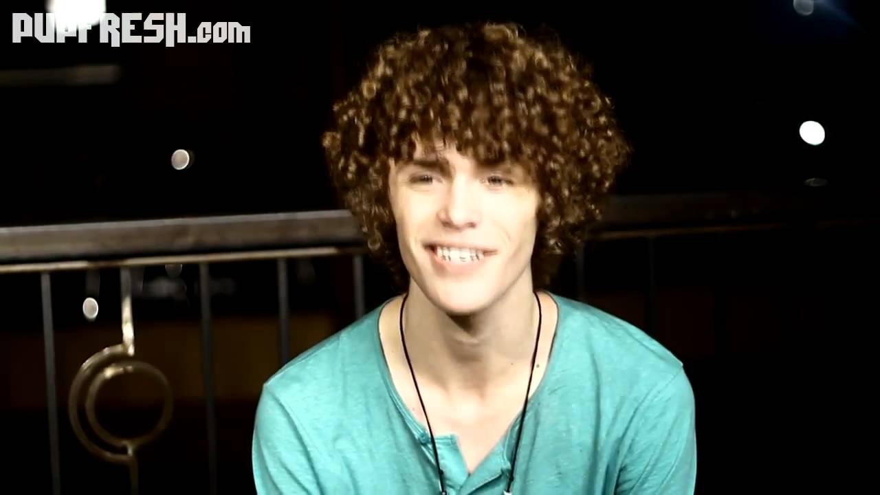 Plug In Stereo Interview - YouTube