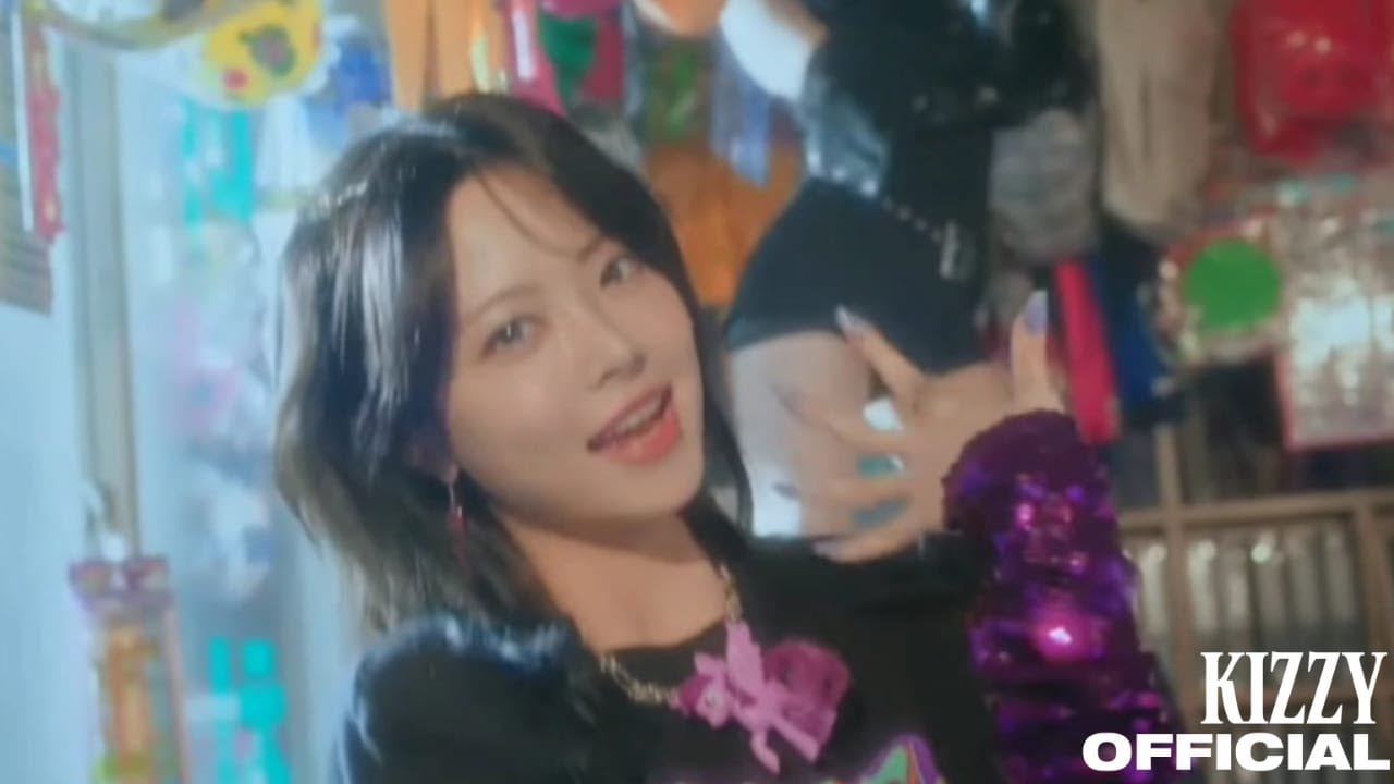 KIZZY - "PINK PASTA" OFFICIAL M/V (prod.arteeneri) - YouTube