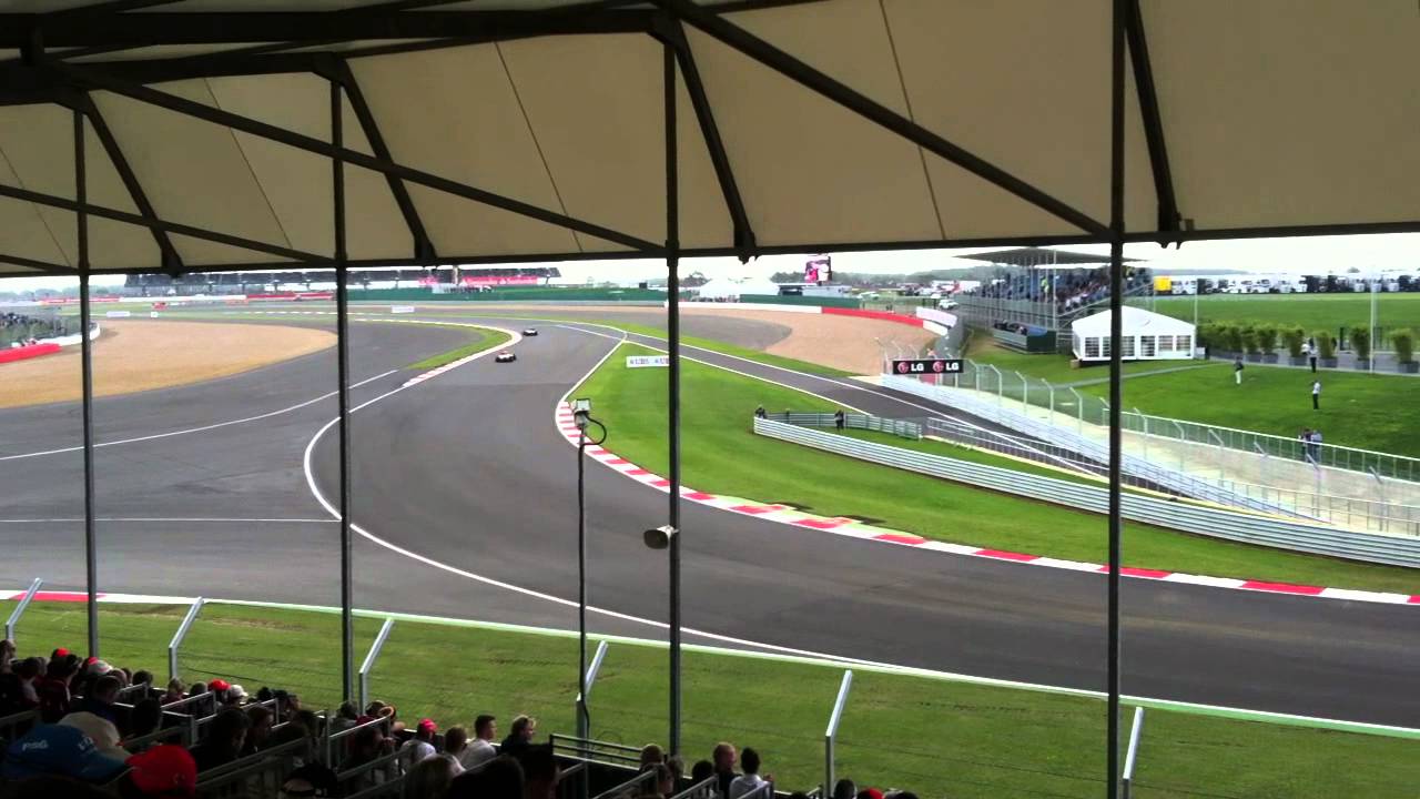 F1 Silverstone GP 2011 Abbey Grandstand (video 3) - YouTube
