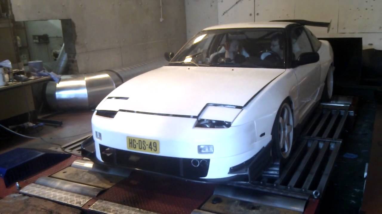 Niels white Uras GT widebody 200SX S13 SR20DET 390 HP on the dyno - YouTube
