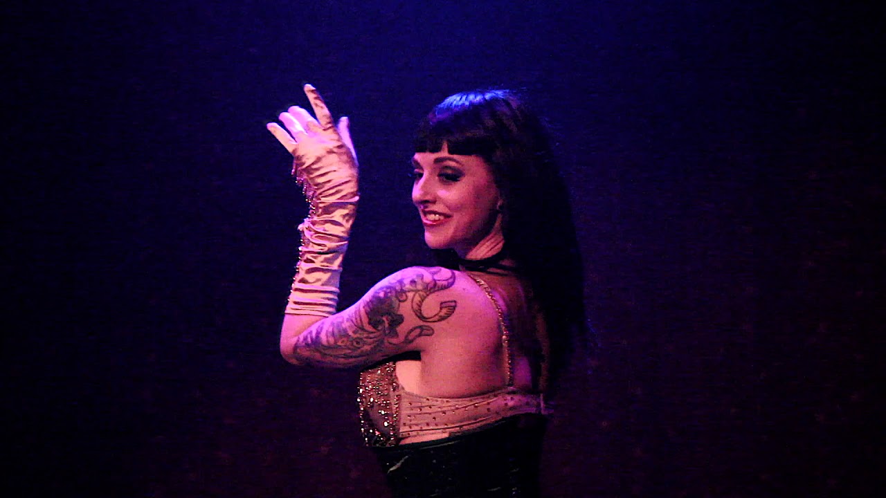 Dottie Dynamo Crawling the Walls Slipper - YouTube