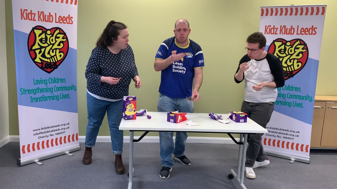 Easter egg eating competition - YouTube