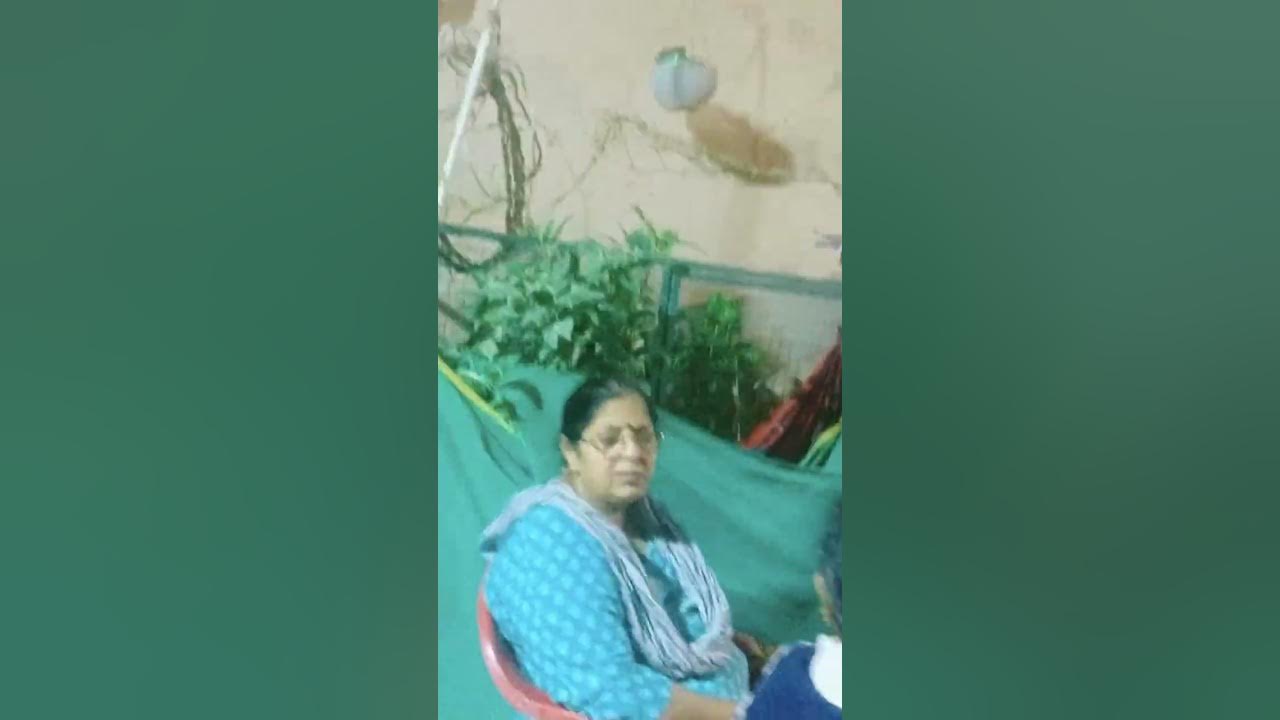 कलसी कंपाउंड सीपरी बाजार झांसी की माता रानी।Poonam Hemant Verma। - YouTube