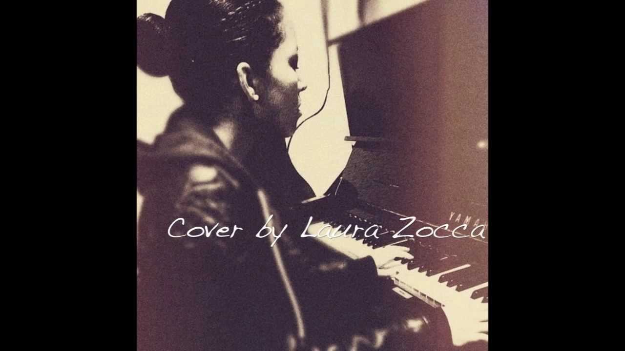 All Too Well - Taylor Swift Cover by Laura Zocca - YouTube