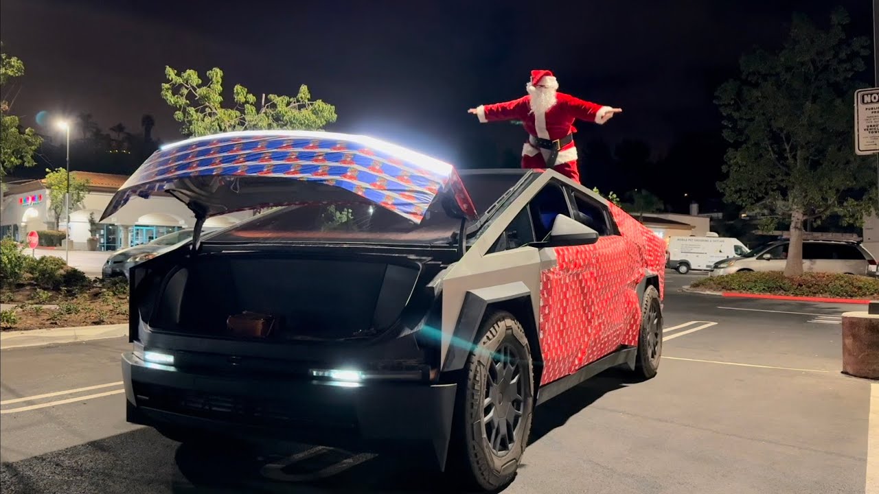 CYBERTRUCK LIGHTSHOW THE ATTACK (Santa Edition) - YouTube