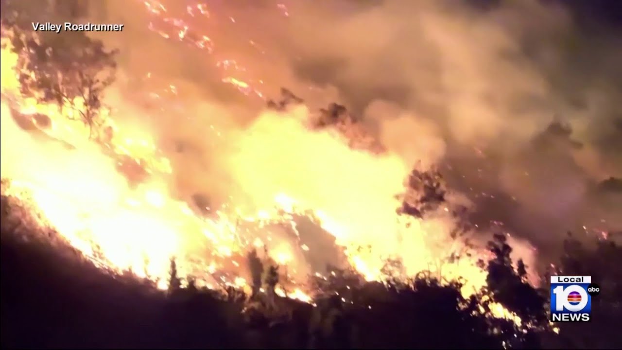 Residents in northern San Diego County evacuate due to Lilac Fire - YouTube