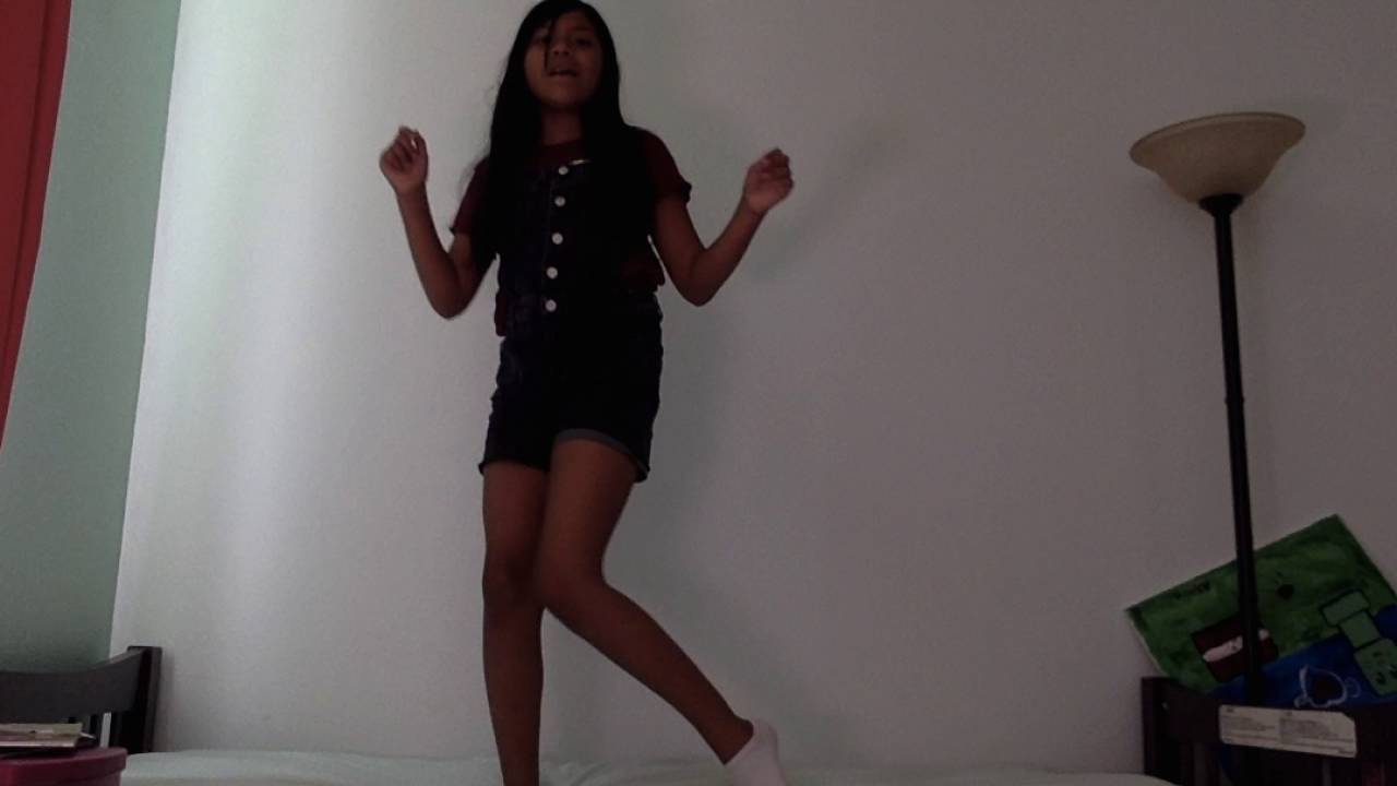 Weird Dancing 😝 - YouTube