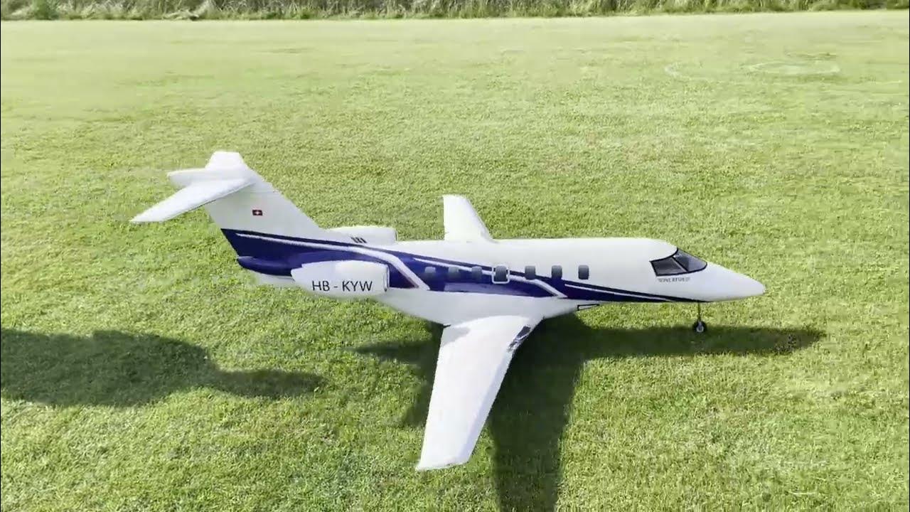 Keiro PC 24 Erstflug SN26 - YouTube