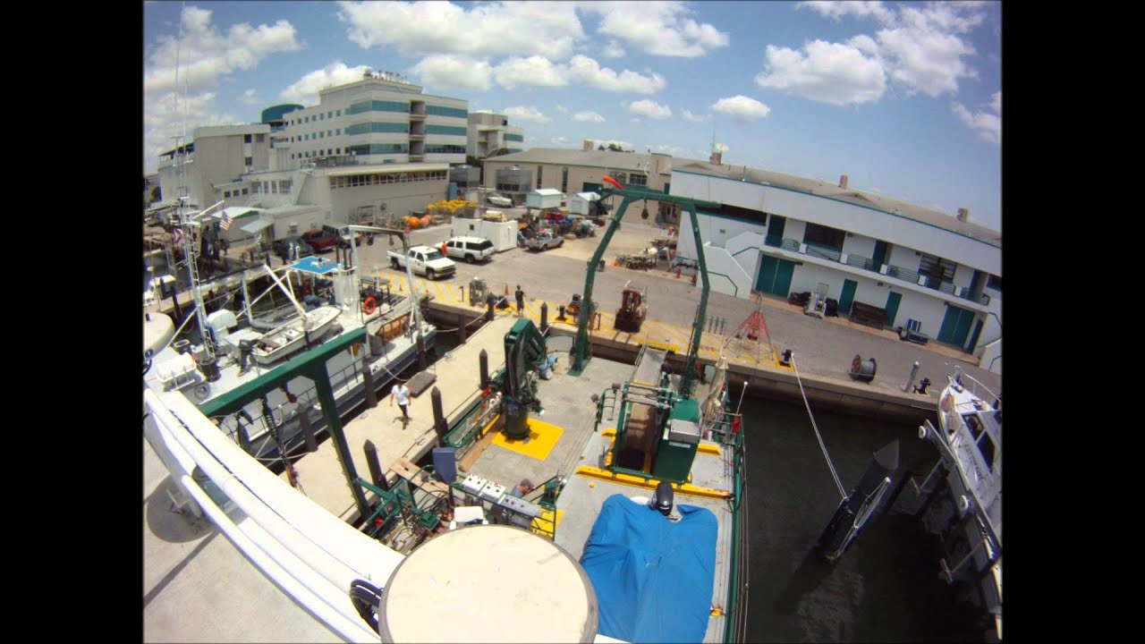 Unloading the RV Weatherbird II - YouTube