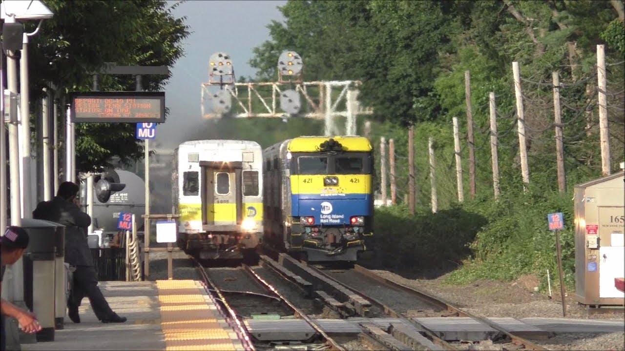Long Island Rail Road HD 60fps: Diesel Hour @ New Hyde Park [EMD DE30AC ...