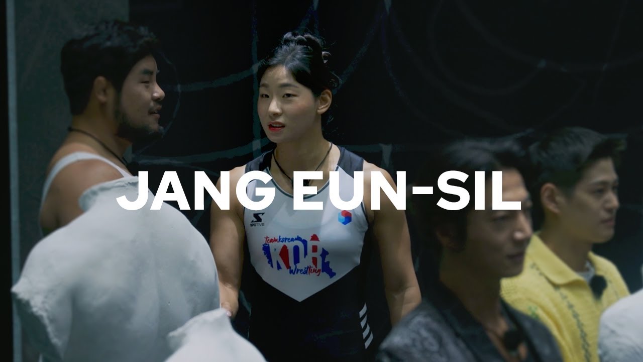 Jang Eun-sil is powerful, gorgeous, fascinating, strong in #physical100 ...