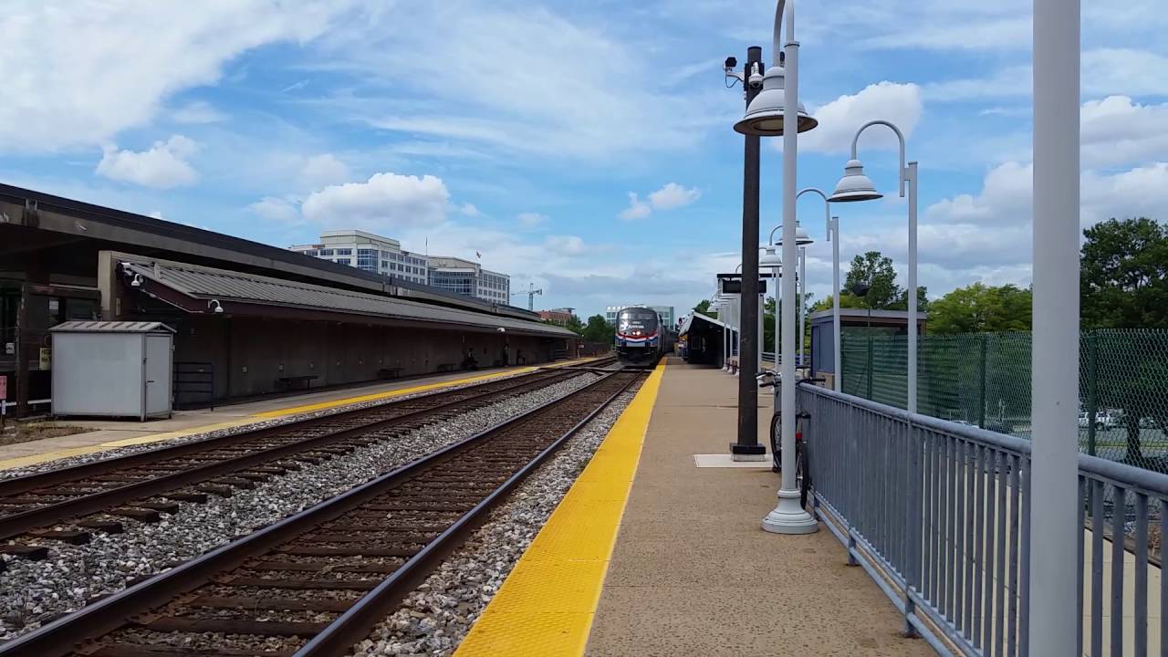 Siemens charger SC-44 on Capitol limited with 145 and 512 - YouTube