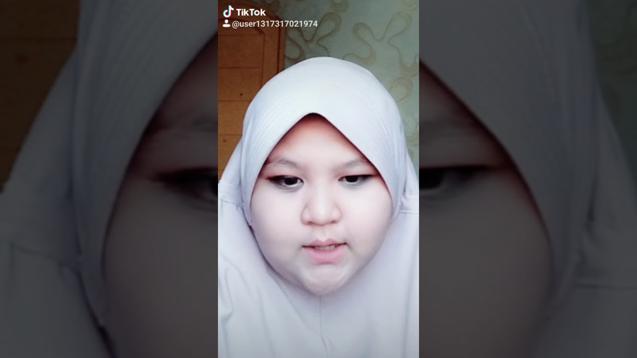 Livia tik tok - YouTube