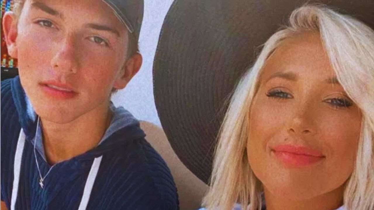 New Update!! Breaking News Of Grayson Chrisley and Savannah Chrisley ...