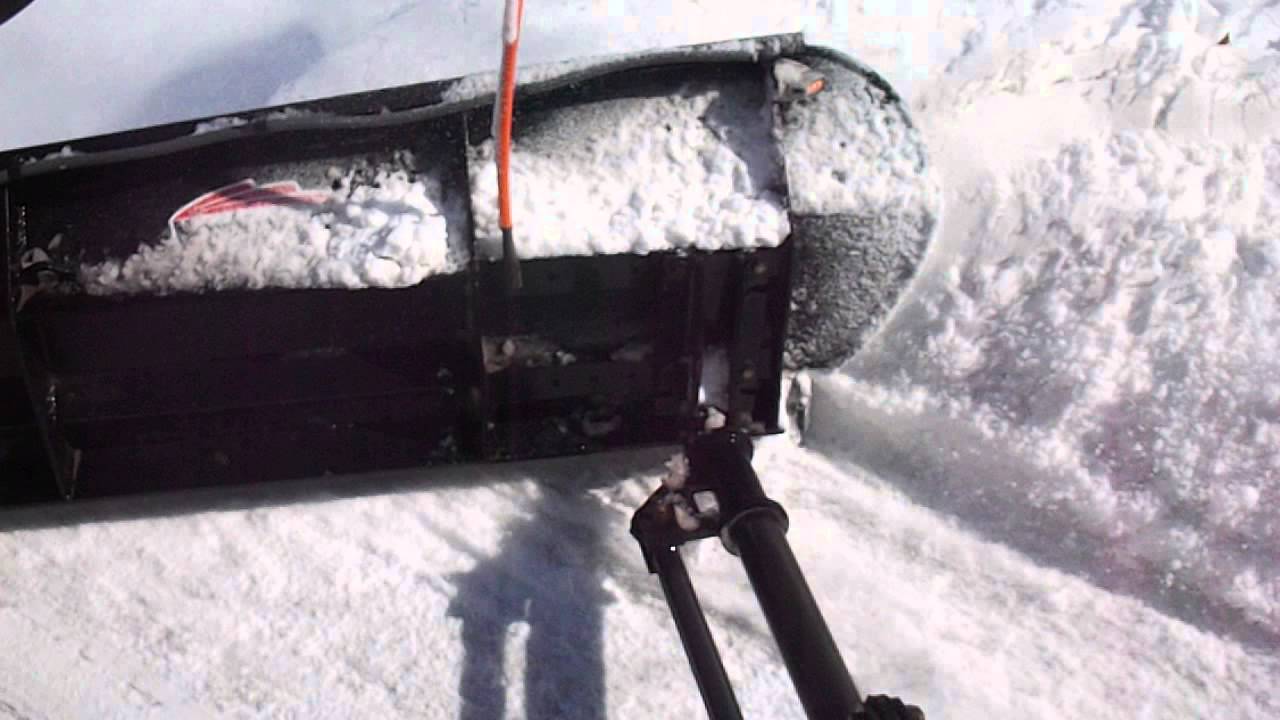 Side Snow Plow - YouTube