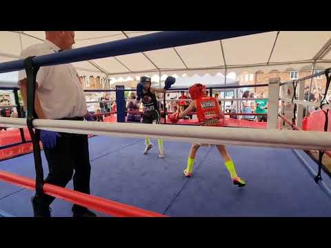 Jayden Price V Taio Holden 2 - YouTube