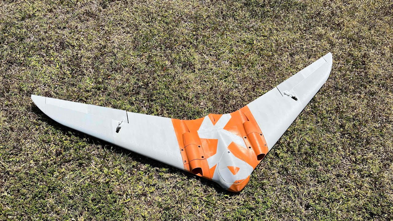 Twin 30mm EDF flying wing maiden - YouTube