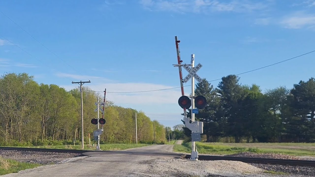 BNSF defect detector reading at milepost 37.5 near Lowder, Illinois ...
