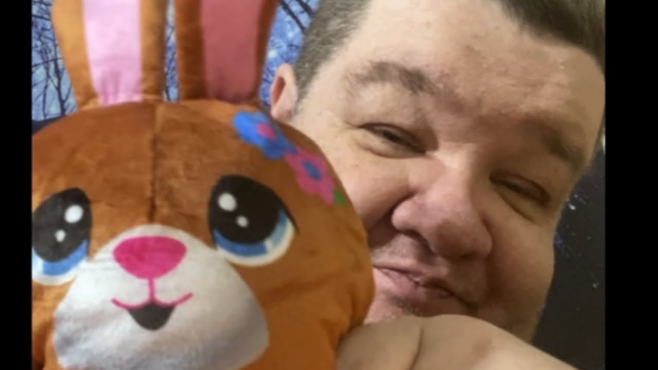 Easter coming so lets open a mystery Misfittens Bunny Collectible ...