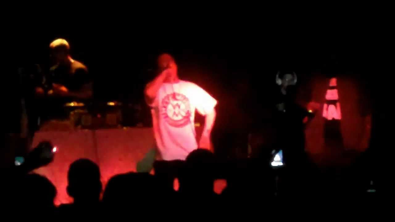 lil wyte performing "My Smokin Song" at Remingtons in Springfield,MO ...