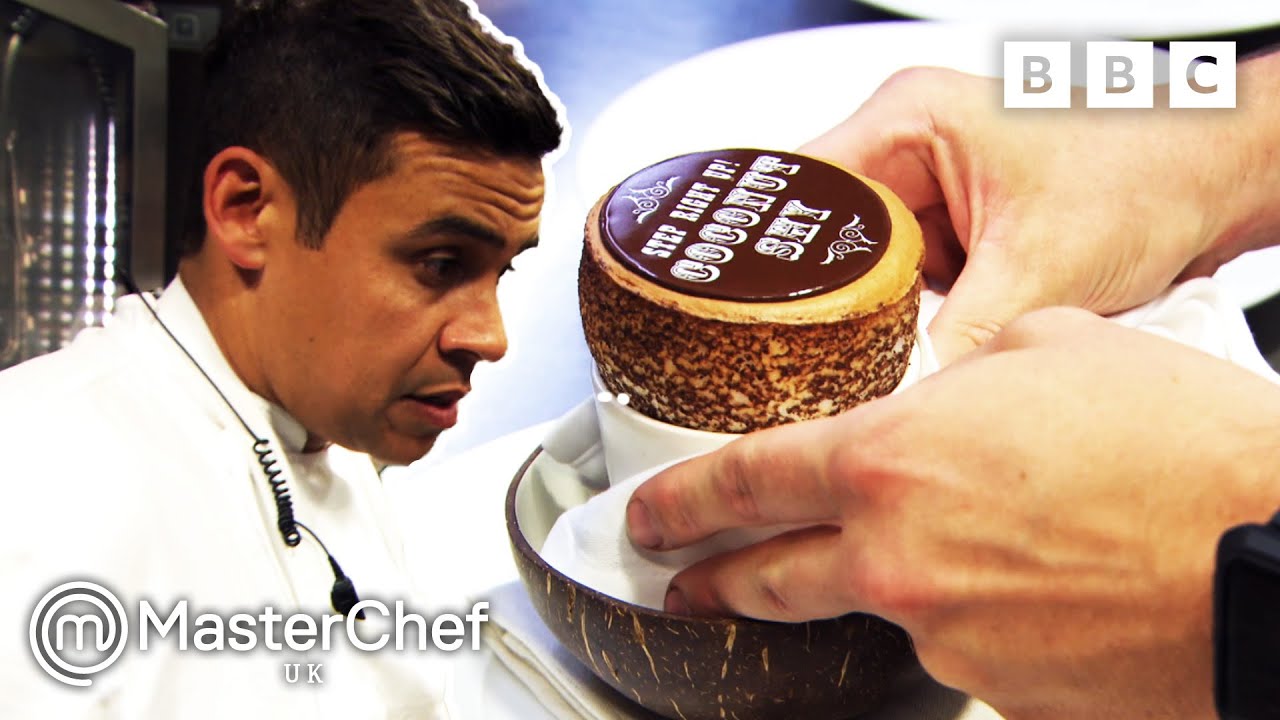 Contestant Gets An Outstanding Applaud From Head Chef! | MasterChef UK ...